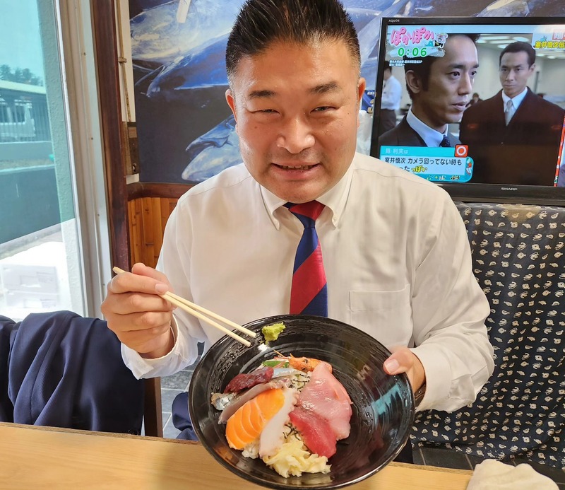川崎市北部市場、鮨あらいの海鮮丼。 - くさま剛（クサマツヨシ） ｜ 選挙ドットコム