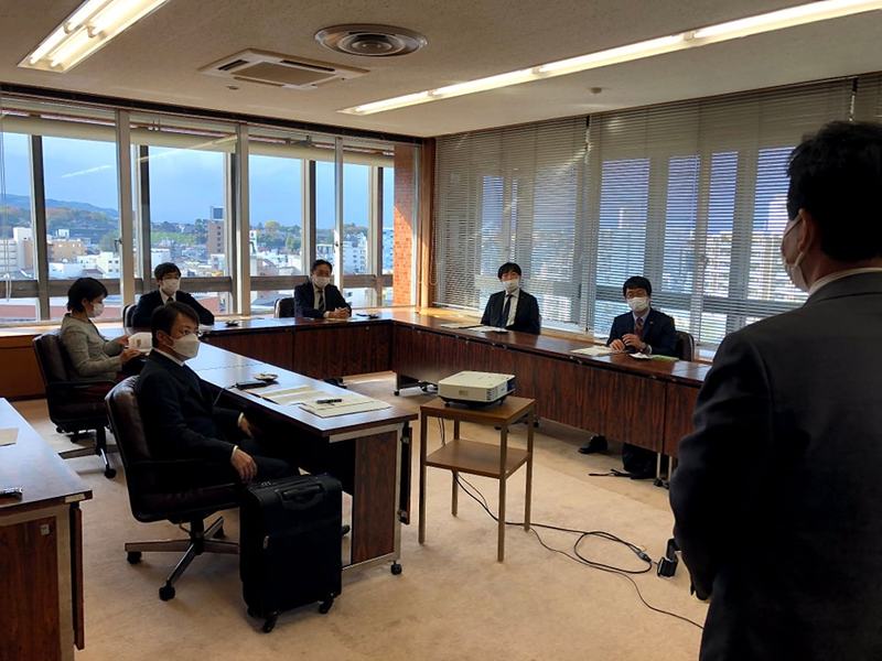 [中野区議会子ども文教委員会視察]11月7日に富山県富山市、11月8日に石川県金沢市の2日間で... - 加藤たくま（カトウタクマ） ｜ 選挙 ...